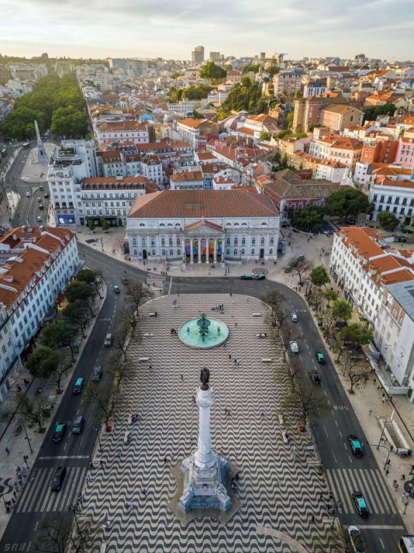 “Mar Largo” da Praça do Rossio - Revista Jardins